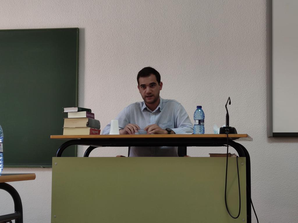 Ocho alumnos se examinan para conseguir el Bachillerato en Teología ...